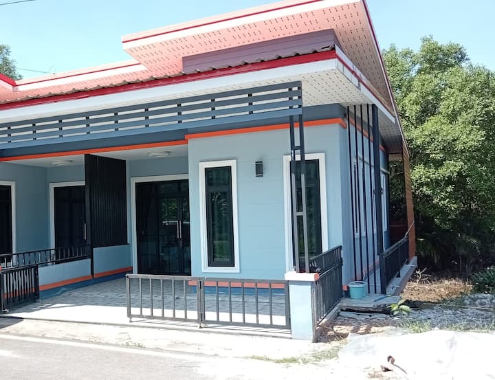 Charity House​ Laemsak​ Homestay​ - Krabi