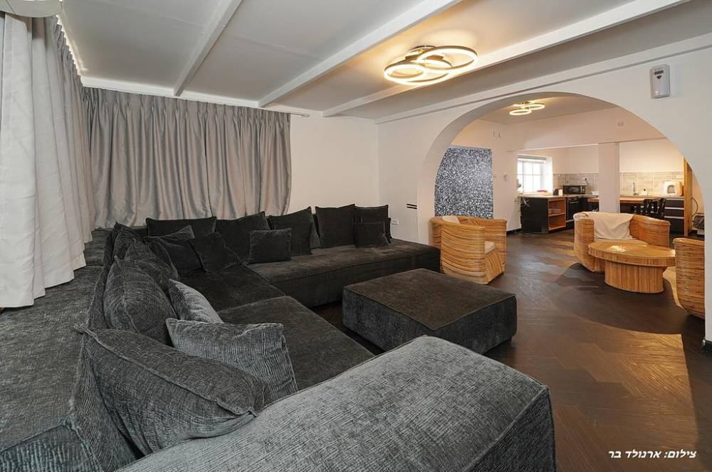 Don Leon Boutique - Maisons à louer à Even Menachem, North District ...