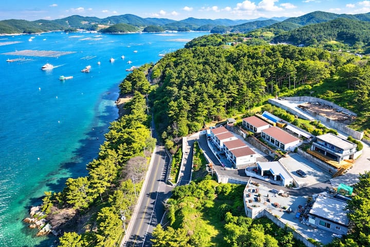 노을지는바다를품은
특별한쉼 통영더휴[A105] - South Korea