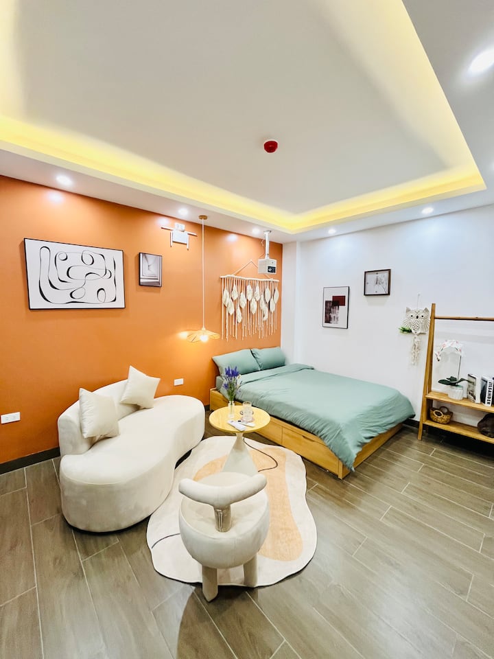 Cozy Studio By West Lake | Kitchen&laundry•netflix - Hanoi