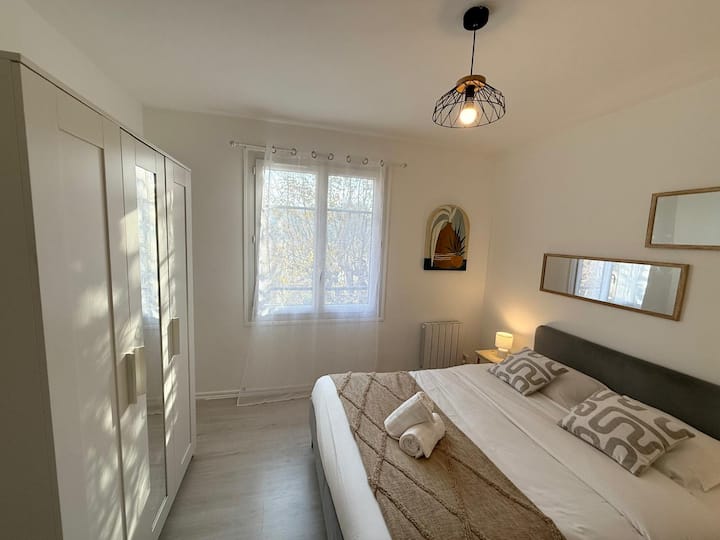 Bernoux - 2 Chambres - Gratte Ciel - Miribel