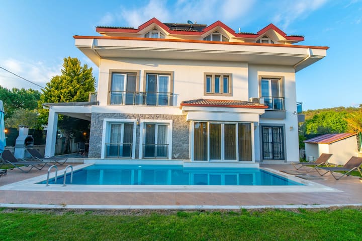 Rotavillam -3 Denize 700 Metre - Çalış Beach