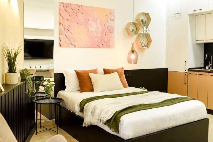 Home Away From Home | Chic Studio By Cismigiu - Bucharest