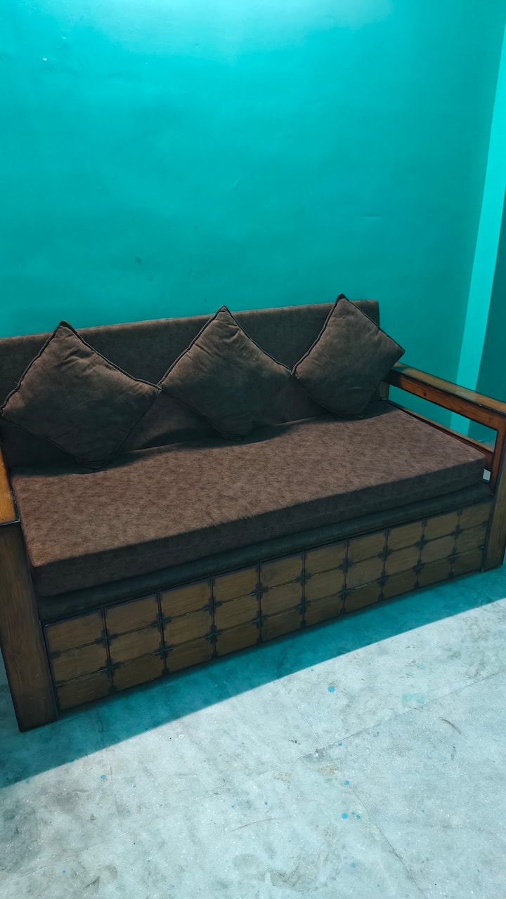 Spacious 3bhk Ac, Near Howrah Station & Metro - Howrah