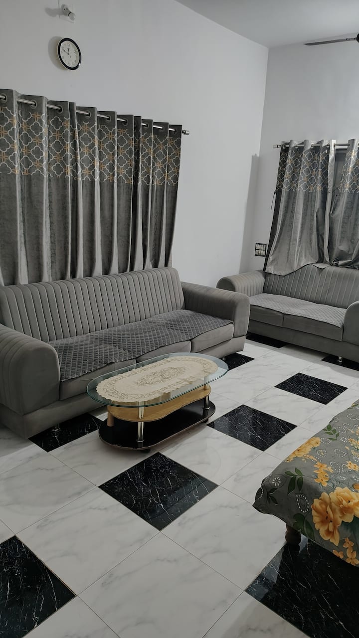 Entire Fully Furnished Seperate House Yours - Vadodara