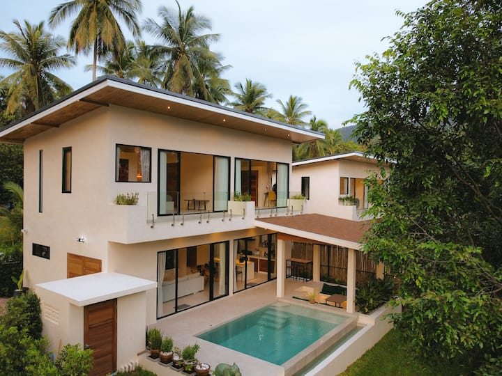 Emuna Villa | Stylish 2br Tropical Hideaway - Thailand