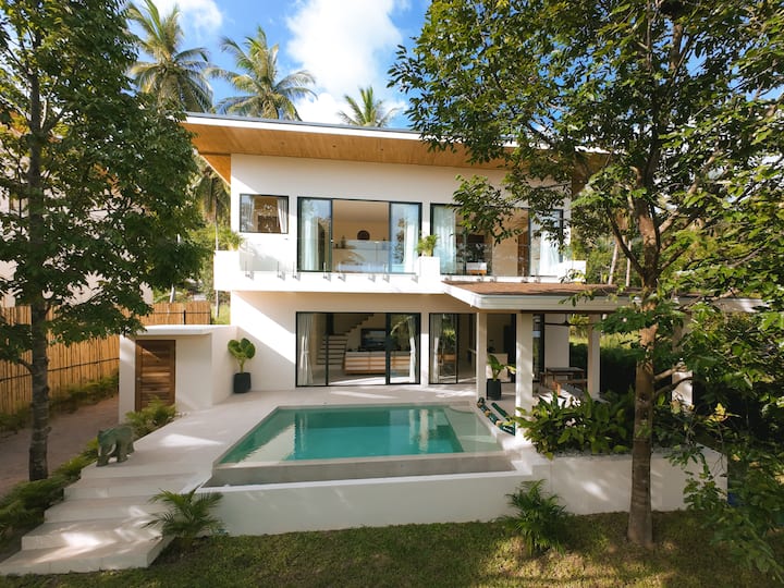 Banyan Cove Villa | Stylish 2br Tropical Hideaway - Ko Pha Ngan