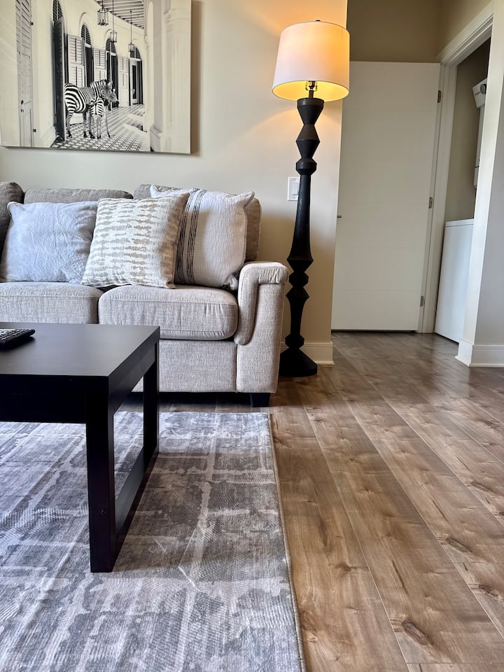 Apartment In Beachwood - Shaker Heights, OH