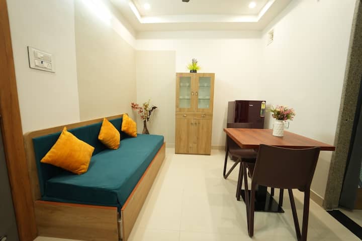 1bhk Fully Furnished In City Centre Prime Location - Kota