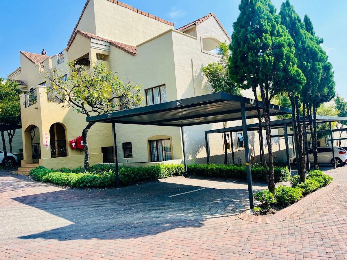 Modern Morningside apartment - Apartments for Rent in Sandton, Gauteng ...