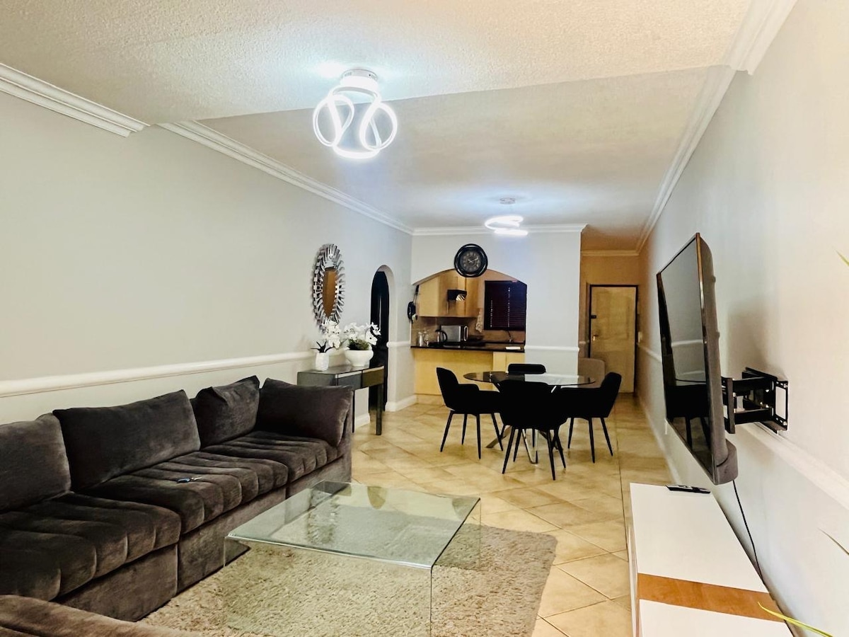 Modern Morningside apartment - Apartments for Rent in Sandton, Gauteng ...