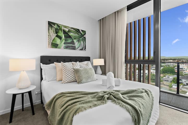 Luxury Riverfront 2br | Surfers Paradise - Surfers Paradise
