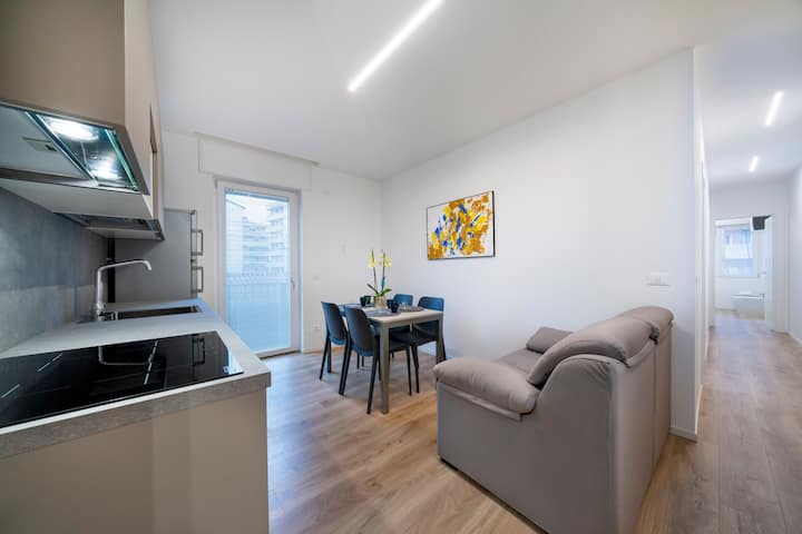 Guesthost - La Corte Del Pozzo Rosy Cozy Apartment - Udine