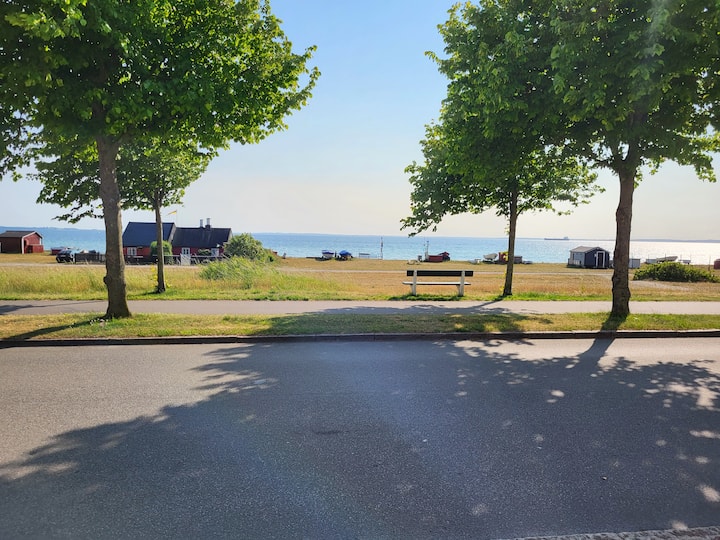 Havsnära Lägenhet På Råå – 75 M Till Stranden! - Helsingborg