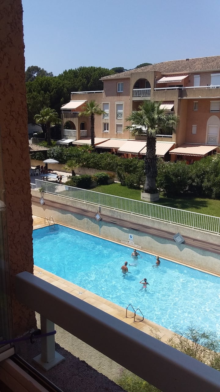Appartement T2 Pour Quatre Personnes. - Cavalaire-sur-Mer