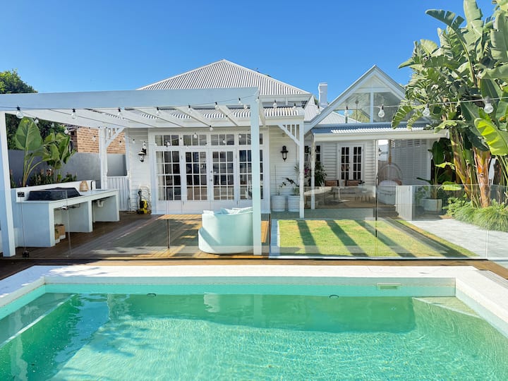 Eco-luxury Pool Retreat In Subiaco - Cottesloe