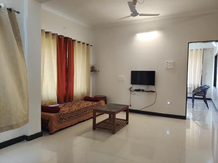 Sunrise Apartment – Spacious 2bhk Near Railway - Ratnagiri