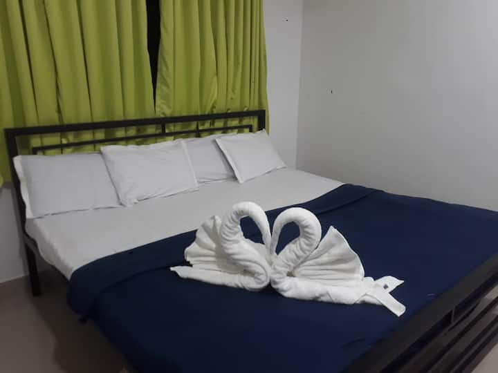 Sunrise Apartment – Spacious 3bhk Sea-view Stay - Ratnagiri