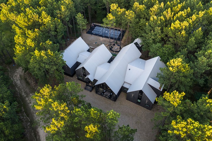 7 Bedroom, Sleeps 23, Pickleball, Hot Tub - Oklahoma