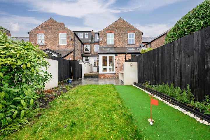 4 Bed Hale Home With Cinema Room By City Superhost - Knutsford