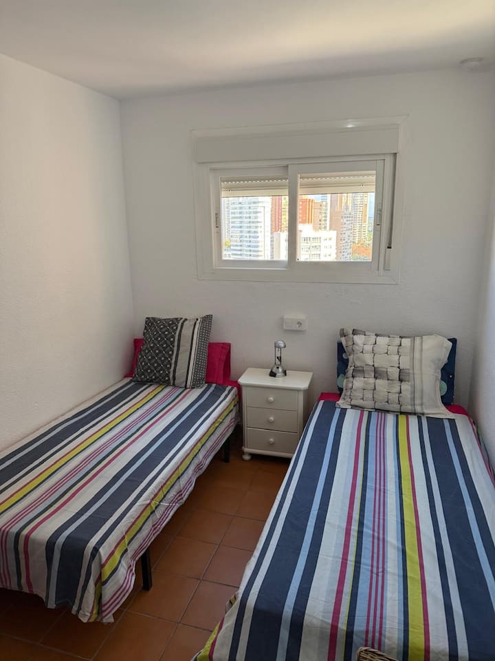 1 Bedroom With 2 Single Beds Bathroom In Benidorm - Benidorm