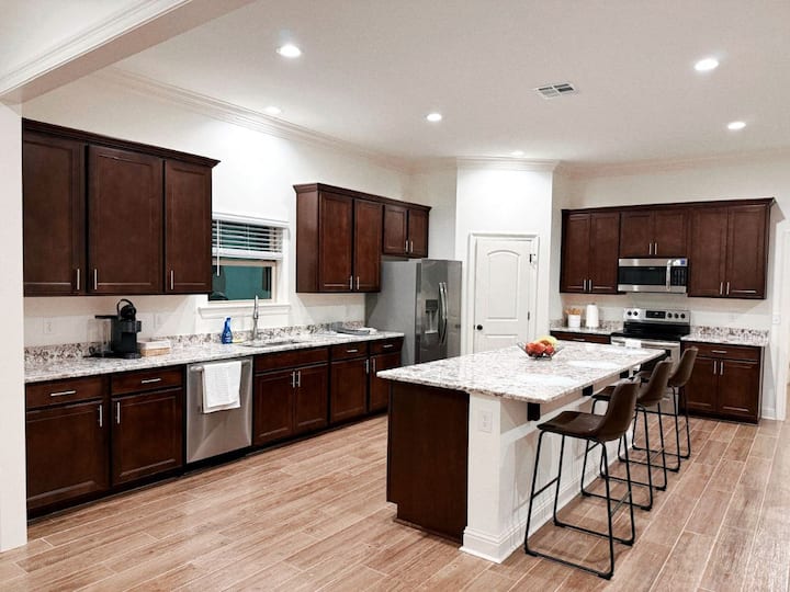 Ideal For Long Stays Lafayette Near Cajundome - Lafayette, LA