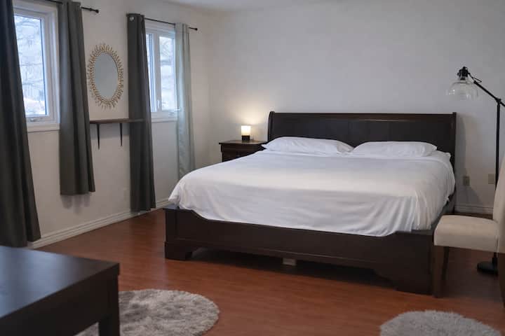 Private Master Suite | Separate Entrance & Bath - Ontario