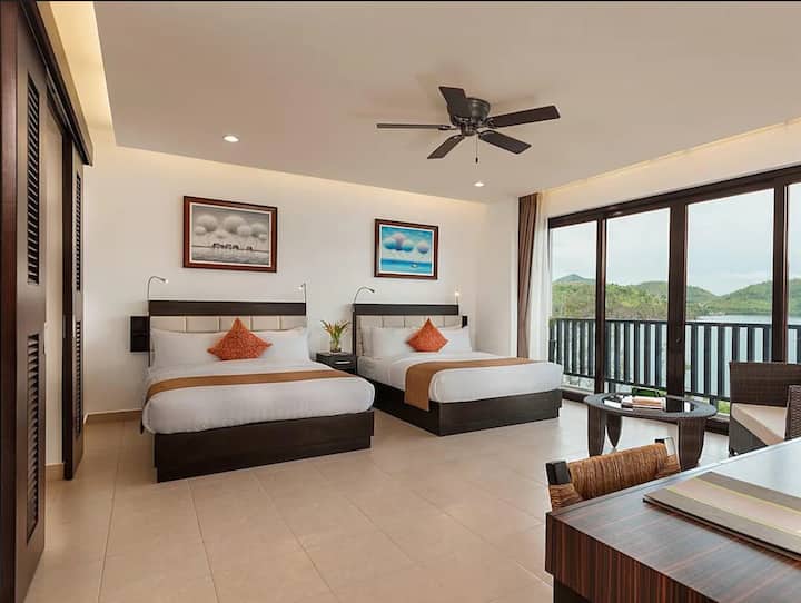 Coron Palawan Waterfront Twin Suite 2 Queen-beds - Coron