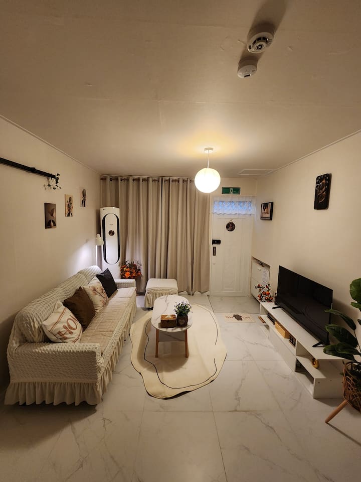 -광안리 오션 하우스-

최대6인/위치최고/광안리 해변30초/신규/
올리모델링/깨끗 - Busan