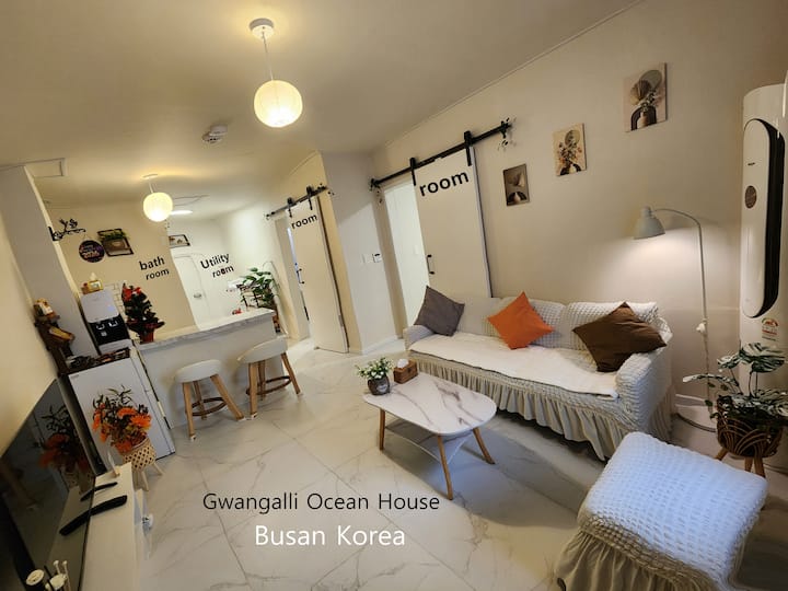 -광안리 오션 하우스-

최대6인/위치최고/광안리 해변30초/신규/
올리모델링/깨끗 - Busan