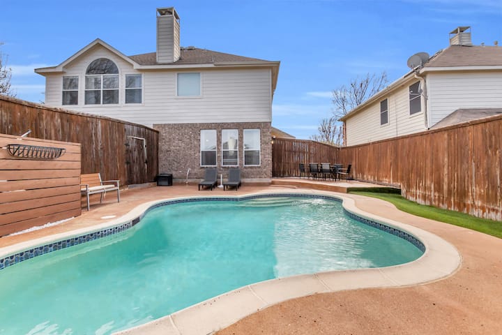 Spacious Frisco 4br | Patio, Pool & Ping Pong - Frisco, TX