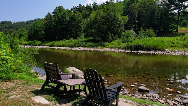 King Room | Balcony | Pool | River | Woodstock - Woodstock, VT