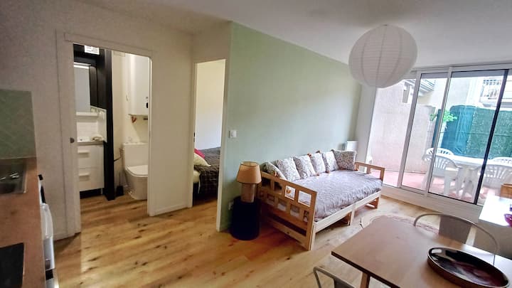 Chaleureux Appartement Hypercentre Avec Terrasse. - Sète