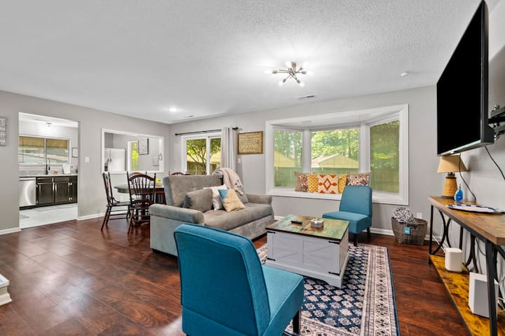 Three Bedroom - 2 Bath - 3.5 Miles To Fort Eustis - Yorktown, VA