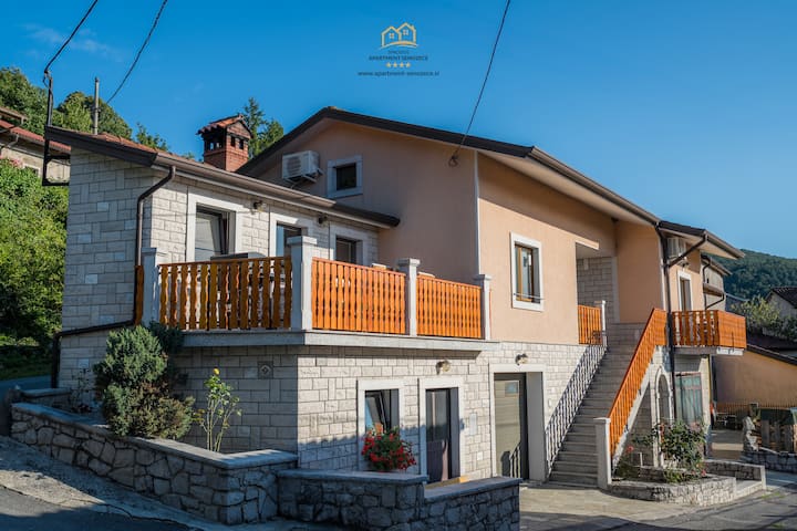 Spacious Apartment Senozece - Terrace, Grill - Vipava