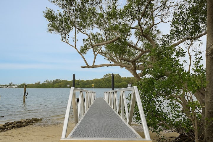Waterfront Coomera Escape Bbq+ Netflix - Jacobs Well