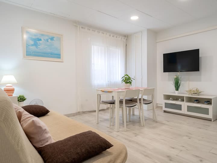 Appartement Avec Excellent Emplacement En Bord Mer - Santa Susanna