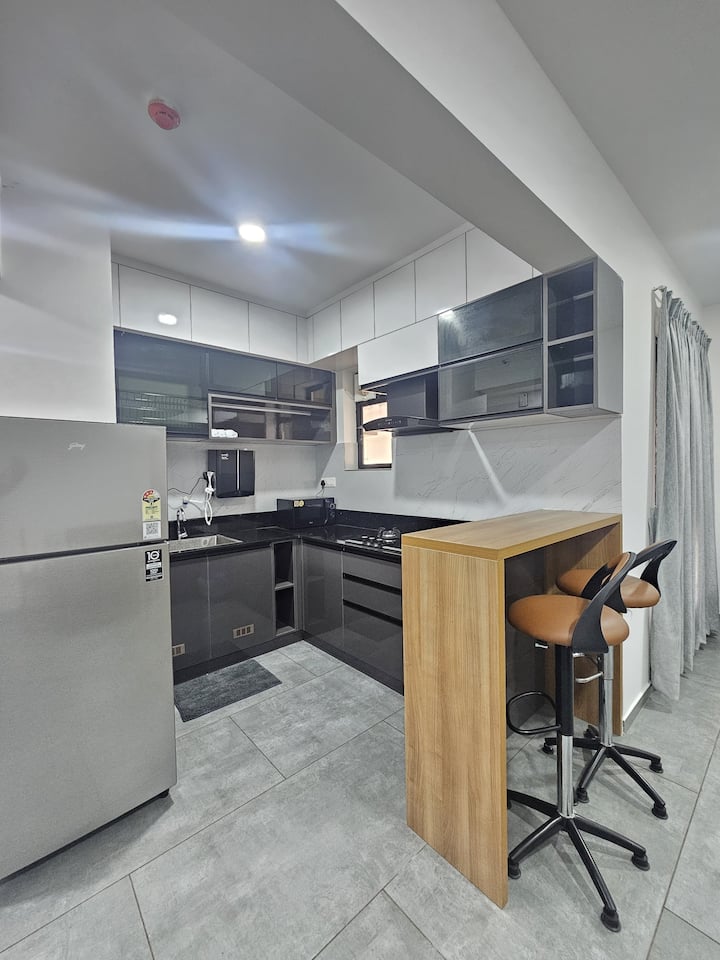 Nanma 1 By Snooze Living | 2bhk 002 A/c Vytila - Kochi, India