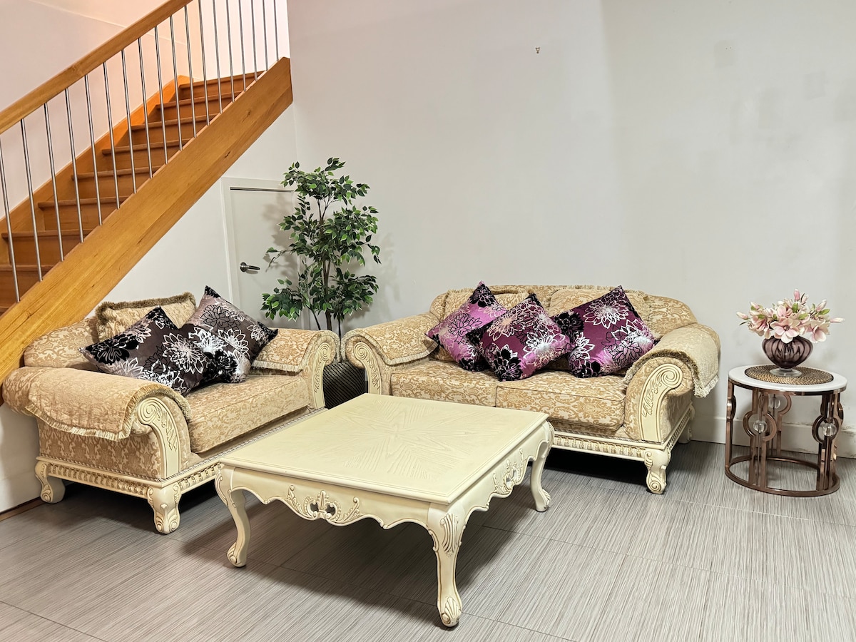 Chambre confortable avec lit Queen Size à Canterbury avec parking ...