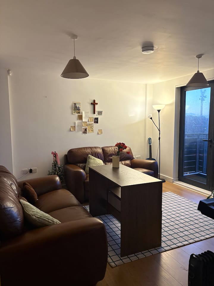 Cozy Artist’s Flat With Balcony View In Liverpool - Liverpool