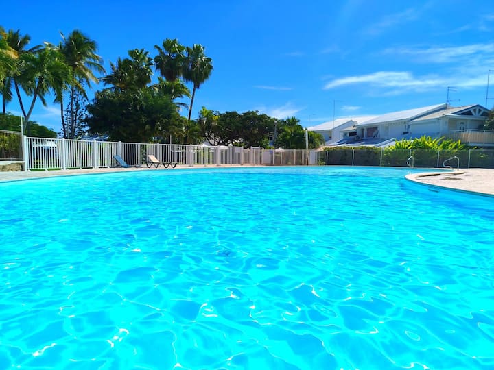 Tiny ÔM Citerne Et Piscines - Saint-François