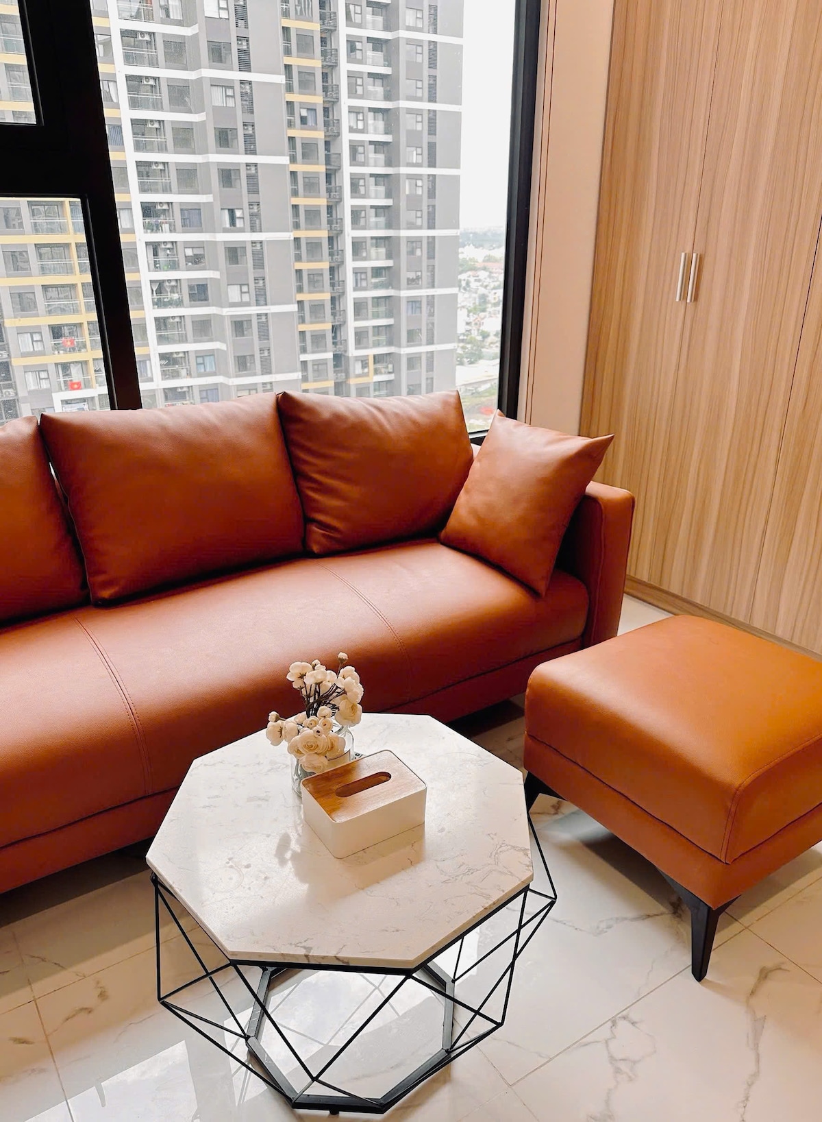 MetroSquare • Studio chaleureux et élégant • Vue dégagée - Appartements ...