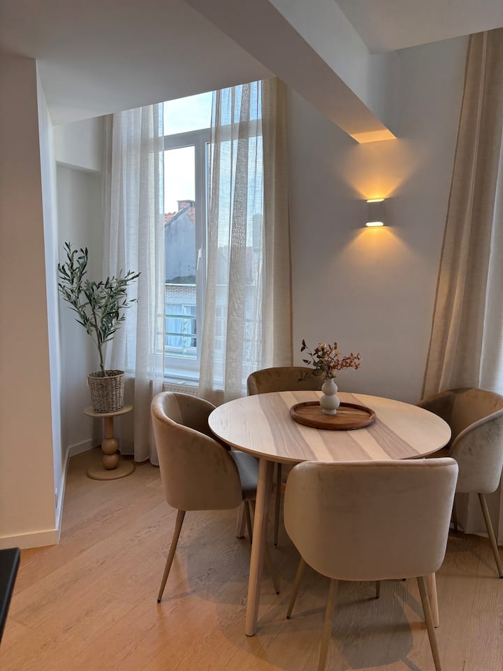 „Le Cozy Bijou“; Duplex In The Heart Of Antwerp - Amberes, Bélgica