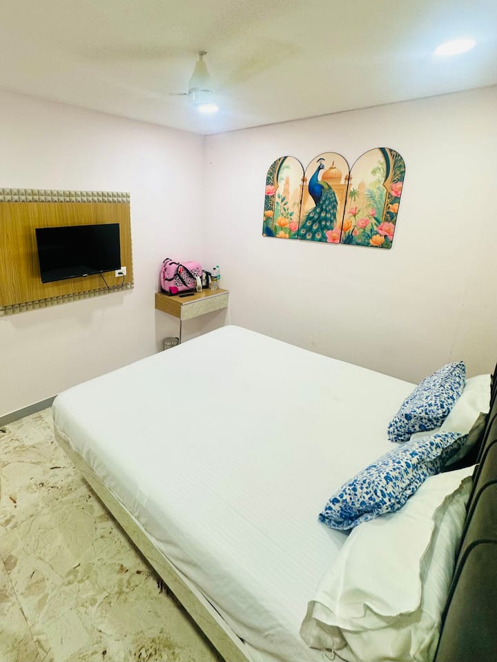 Orthoelite Bed Wifiandroidtv Climacontrol &Kitchen - Lucknow