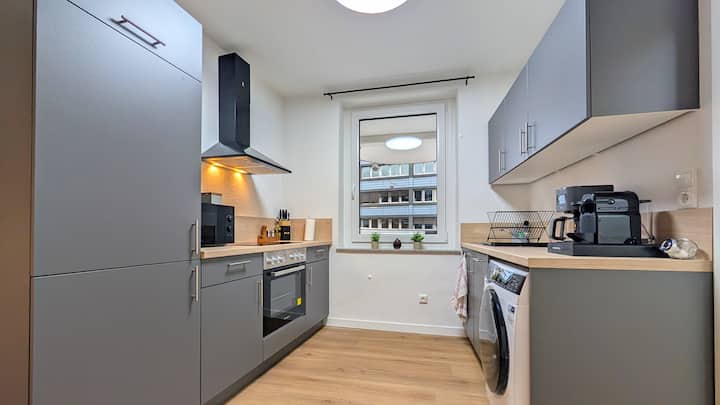 Westersuites | Forest: 3br Central Balcony W-dryer - Bremen