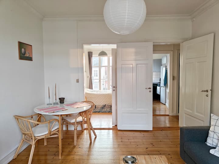 Calm And Cozy Apartment In Vibrant Copenhagen - Köpenhamn