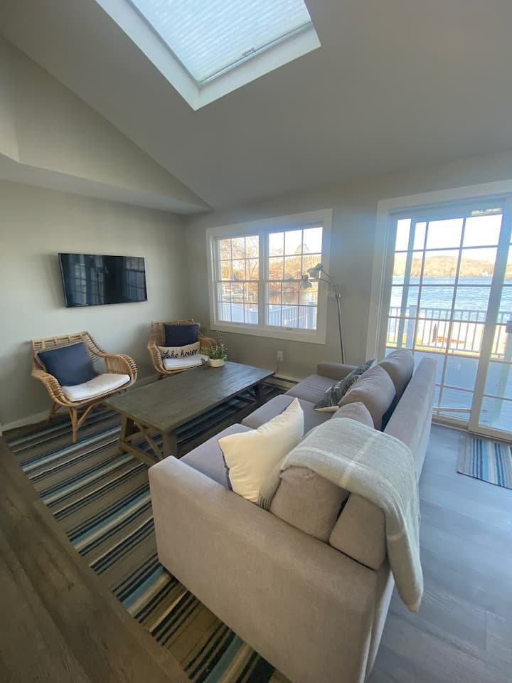 Lakefront Retreat On Rogers Lake - Sleeps 4 - Old Lyme, CT