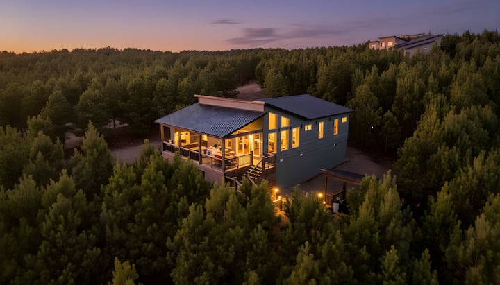 Walking On Sunshine: Sauna, Epic Views, Hot Tub - Broken Bow, OK