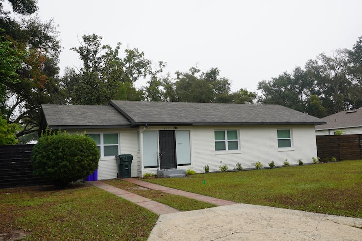 Guesthouse In Lakeland - Lakeland, FL