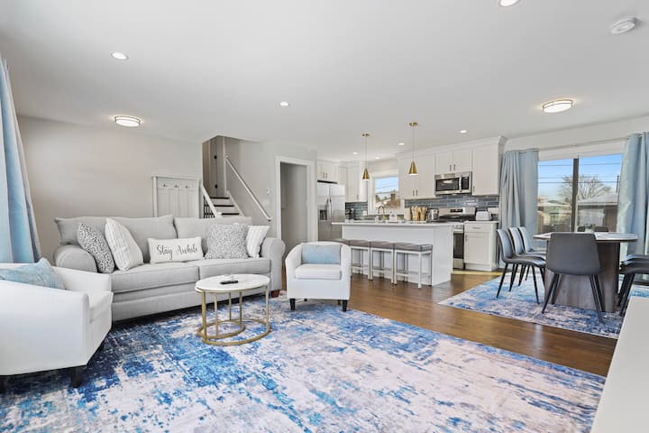 Nobu: 4br - 3ba With Shuffleboard - Burbank, IL